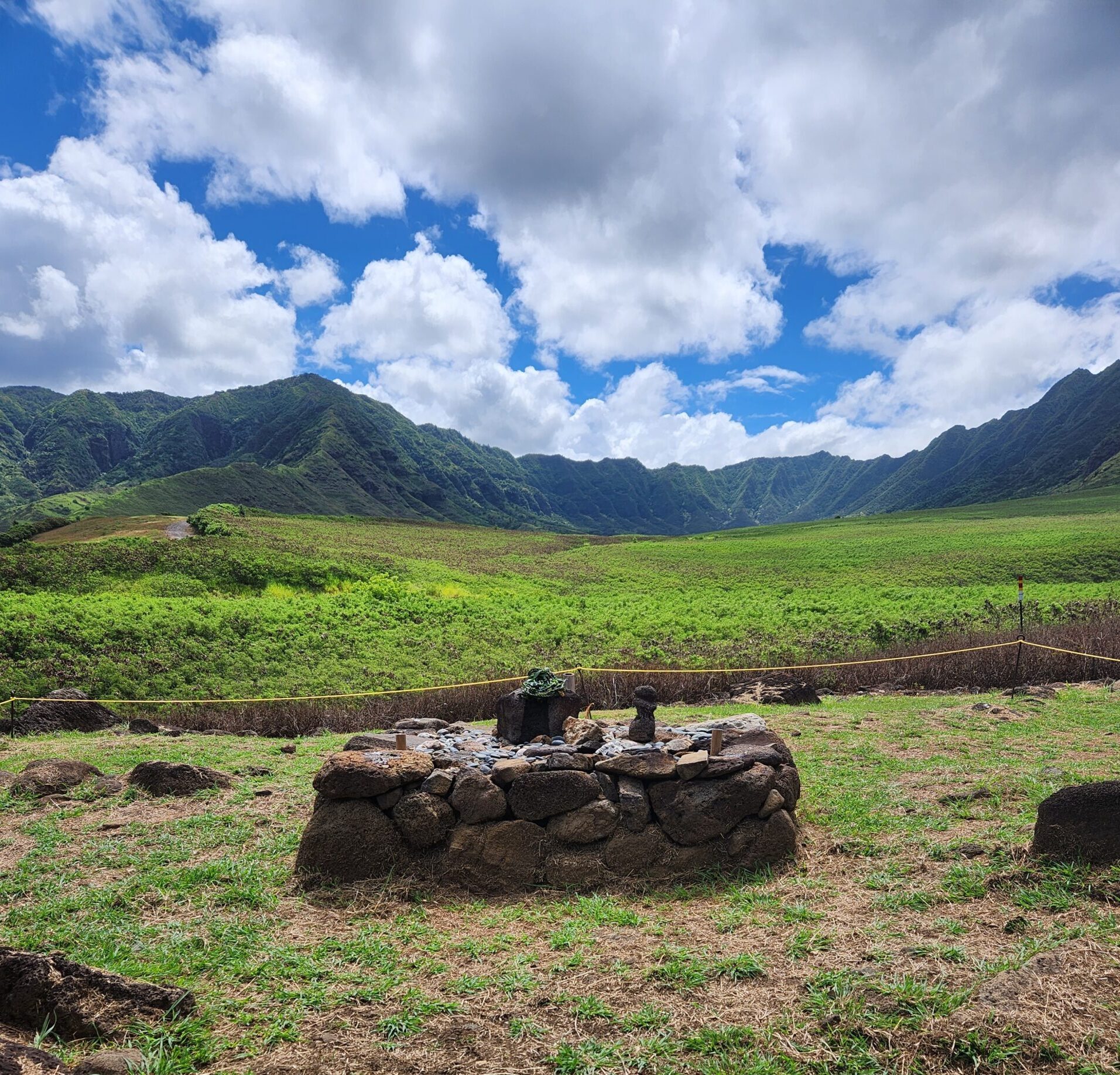 Nā ʻŌpio Aloha ʻĀina learn the history of Mākua Valley - Hawaiʻi Peace ...